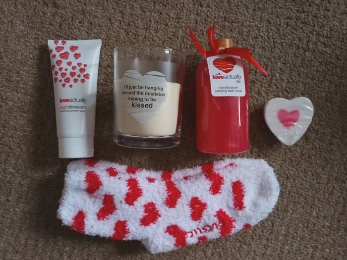 Love Actually Gift Set Brand New For Sale in Mulhuddart, Dublin from ...