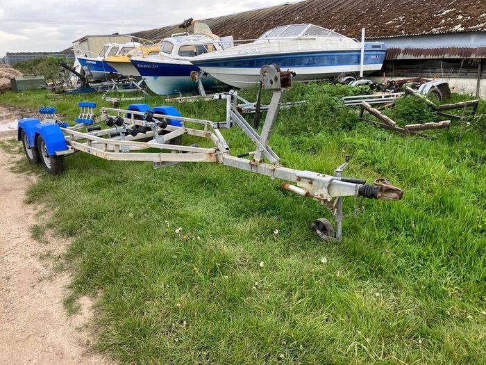 Multi Roller Boat Trailer Fir Boats Up To 24 Ft For Sale in Summerhill ...