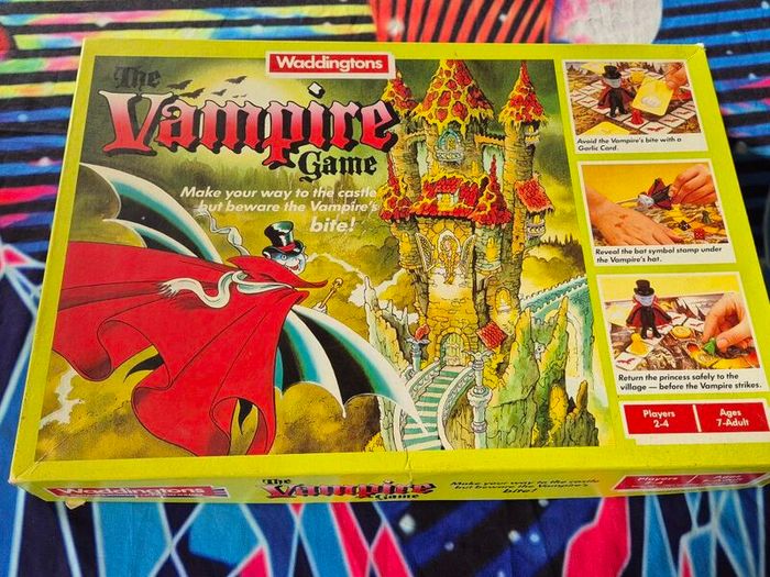 Vintage Waddingtons Vampire Game 1987 Complete Vgc Board Game Count ...