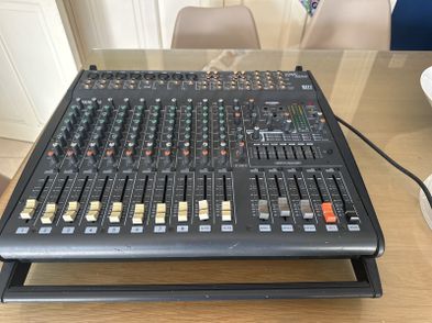 Yamaha Emx 2000 Powered Mixer For Sale in Portlaoise, Laois from emmetc