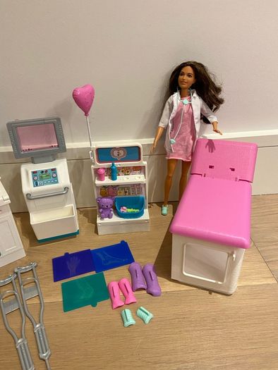 Barbie Fast Cast Clinic Playset For Sale in Leopardstown, Dublin from ...