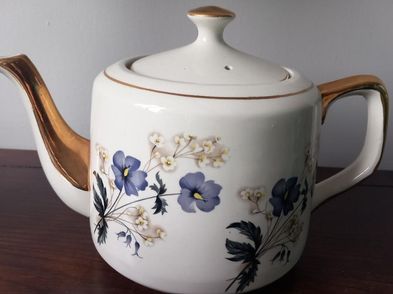 Vintage Teapot Jug Sugarbowl Carrigaline Pottery For Sale in Clarina ...