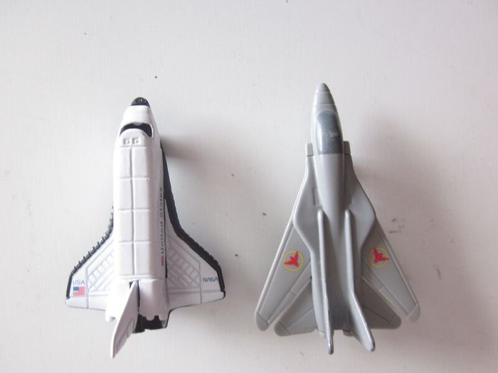 2019 Matchbox Swing Wing Fighter Jet Siku Space Shuttle For Sale in ...
