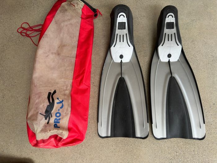 Diving Snorkelling Fins For Sale in Ashton, Cork from figster