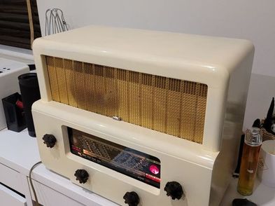 Pilot Radio Fully Functioning Short Long Wave Radio For Sale in ...