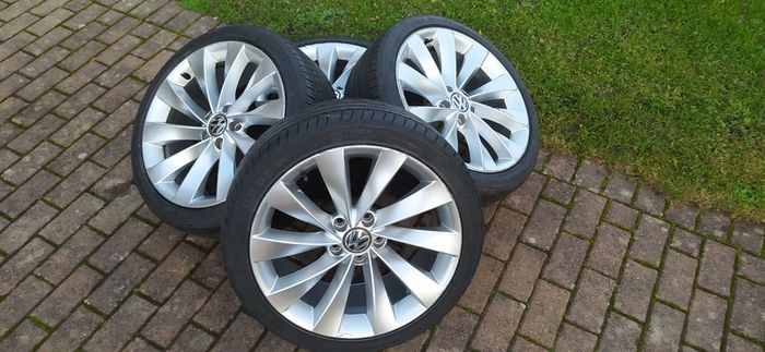 18 Vw Passat Cc Scirocco Alloys With Very Good Tyres For Sale in Clane ...
