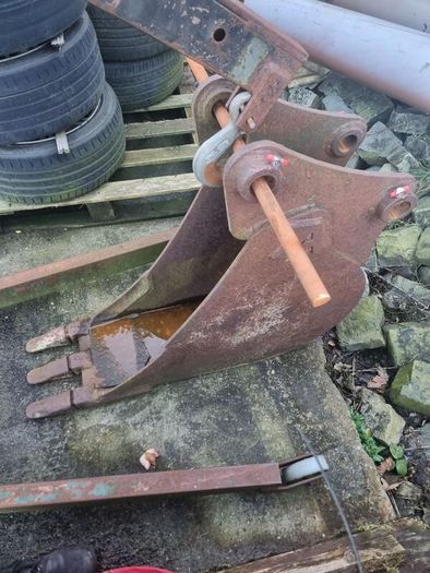 Jcb Bucket 3 Tooth Bucket For Sale in Citywest, Dublin from anto993
