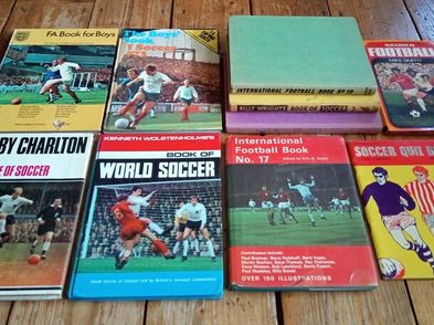 Football Memorabilia 44 Vintage Football Annuals Books Match Programmes ...