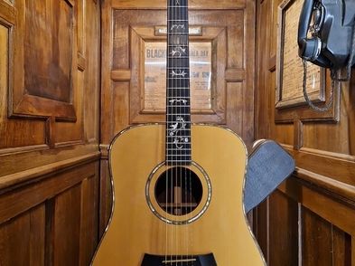 Taylor 910 in Blackrock, Louth from Beat It Music