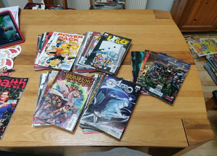 93 Random Modern Marvel Comics For Sale in Beaumont, Dublin from thesoad
