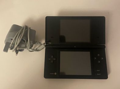 Nintendo Dsi For Sale in Kingswood, Dublin from gifts4youandi