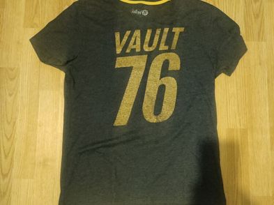 Fallout 76 Vault 76 T Shirt Large For Sale in Clarina, Limerick from ...