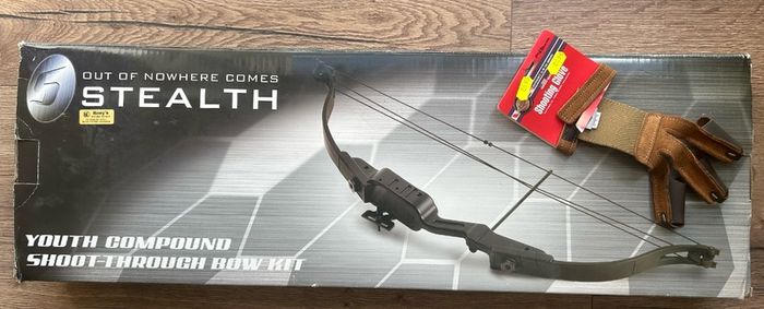 Petron Stealth Compound Bow Kit Shooting Gloves For Sale in Harold's ...