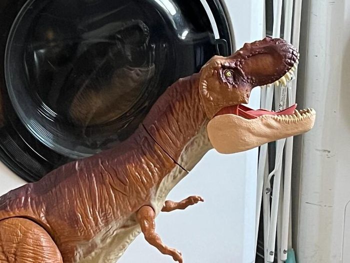 Jurassic World Dominion Super Colossal Tyrannosaurus Rex Action Figure ...