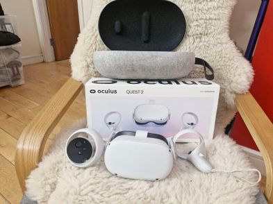 Oculus Quest 2 256gb Vr Headset Hard Travel Case For Sale in Dun ...