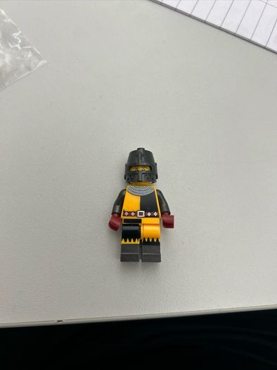 Lego Series 20 Tournament Knight Minifigure 71027 For Sale in Finglas ...