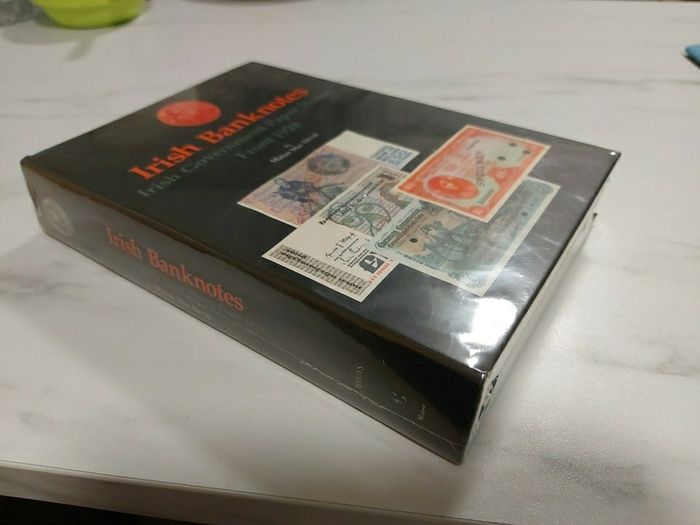 Irish Banknotes Irish Government Paper Money From 1928 By Martan Mac ...