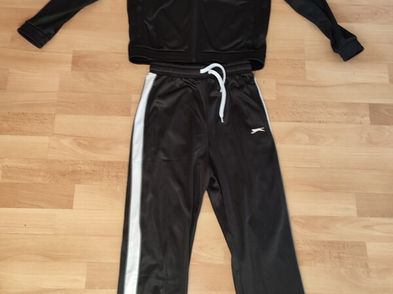 Tracksuit Junior Never Worn For Sale in Douglas, Cork from mloda26