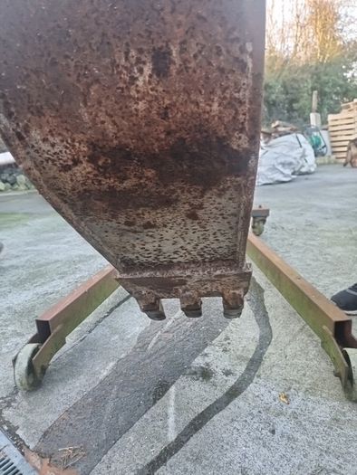 Jcb Bucket 3 Tooth Bucket For Sale in Citywest, Dublin from anto993