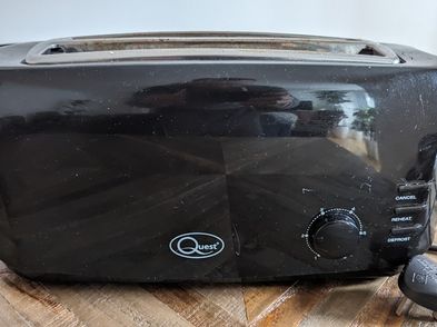 Free Toaster Quest 4 Slice For Sale in Rathfarnham, Dublin from walladria