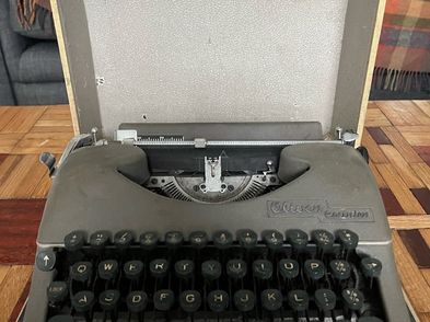 Oliver Courier Antique Typewriter For Sale in Greystones, Wicklow from ...