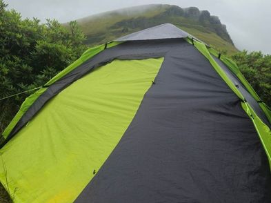 High Quality 4 Person Tent Perfect For All Irish Weather Conditions For ...