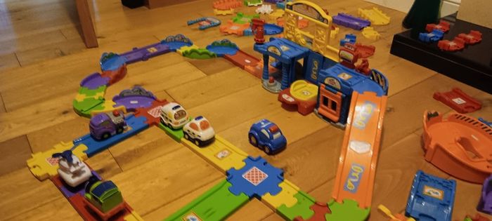 Vtech Car Wash Garage And Track With Cars For Sale in Clonsilla, Dublin ...