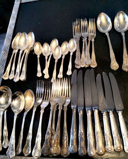 Newbridge Cutlery Set 38pieces For Sale in Menlo, Galway from Righthand