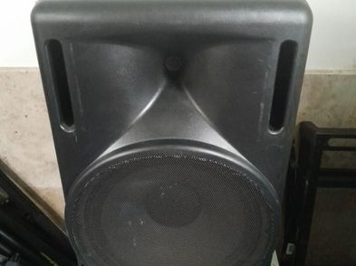 Behringer B215d For Sale in Kilfenora, Clare from fishtyfiddle