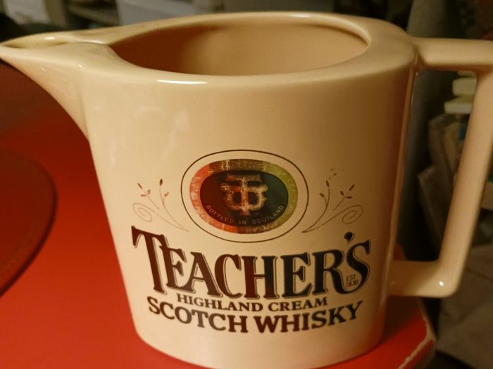 Wade Pdm Teachers Highland Cream Scotch Whisky Jug For Sale in ...