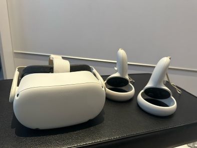Oculus Quest 2 256gb For Sale in Castleknock, Dublin from Franco Ferré