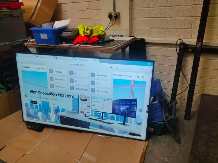 Samsung Color Display Unit Monitor Qm65b Tv For Sale in Greenhills ...