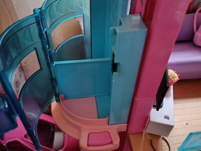 Barbie Dream House For Sale in Beaumont, Dublin from Gojek25