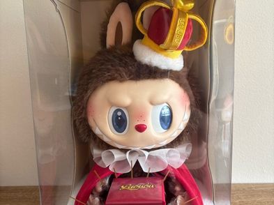Labubu Lets Checkmate Chess Adventure King Vinyl For Sale in Dublin 16 ...