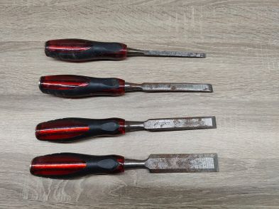 Basic Wood Chisel Set For Sale in Sutton, Dublin from mbolts