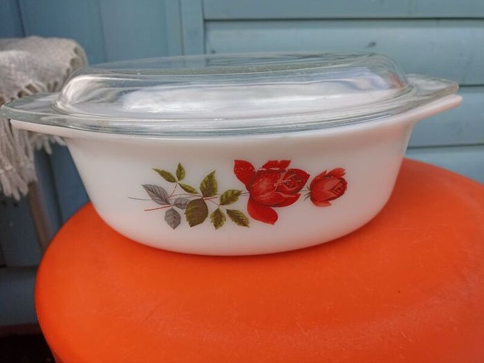 Vintage Pyrex Dish With Lid For Sale in Kilbarrack, Dublin from Gimme ...