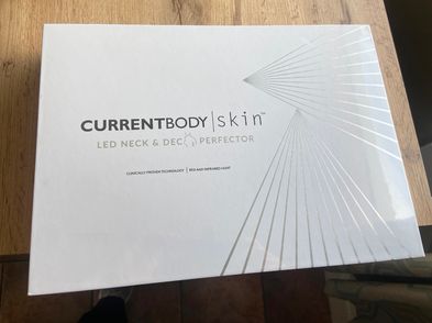 New Currentbody Led Neck And Dec Perfector For Sale in Mount Merrion ...