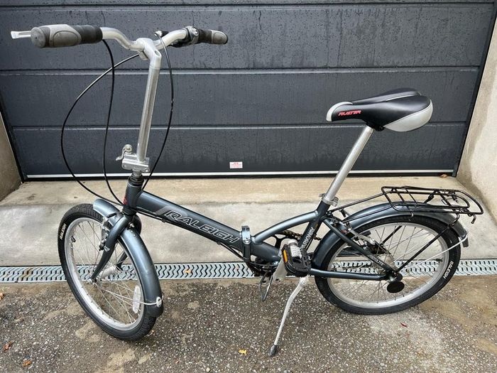 Raleigh Fold Up Bike For Sale in Killiney, Dublin from alex_griffin.08