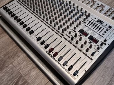 Mixing Desk Behringer Europower Pmh5000 Powered Mixer For Sale in ...