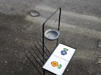 70s Side Table With Ashtray For Sale in Buttevant, Cork from latablebelge