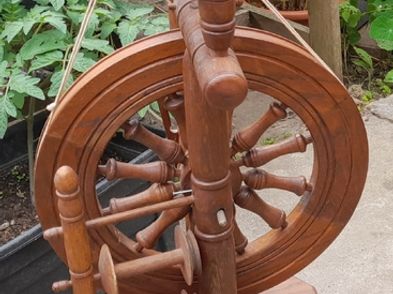 Beautiful Compact Spinning Wheel Needing A New Pin For Sale in ...