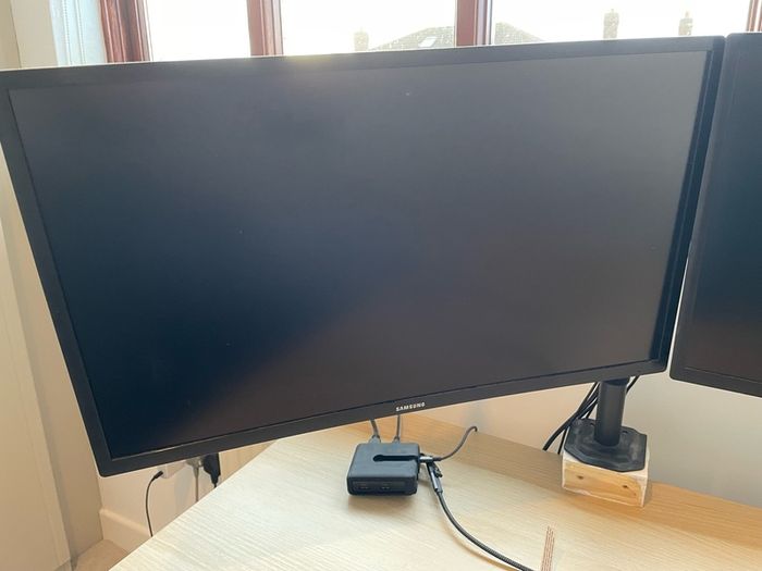 Dual 24 Monitors Usb C Dock And Desk Mount Wfh For Sale in Dundrum ...