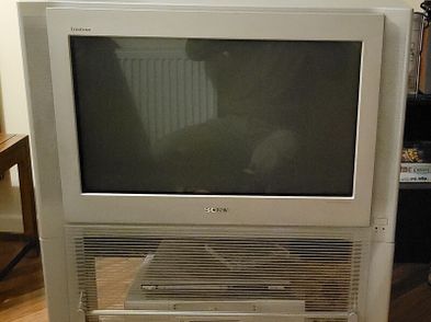 26 Sony Trinitron Crt Sony Original Stand For Sale in Gorey, Wexford ...