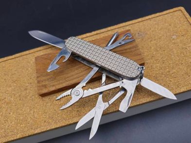 Vintage Victorinox Deluxe Tinker 91mm Swiss Army Knife For Sale in ...