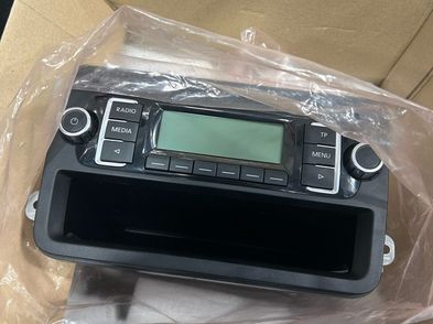 Original Vw Radio For Sale in Churchtown, Dublin from callumeaves.