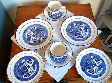 Arklow Willow Breakfast Set For Sale in Navan, Meath from Bernadette