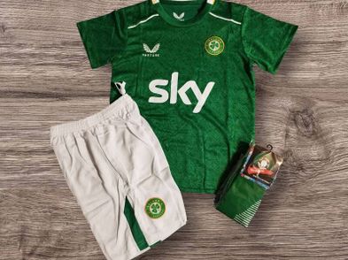 Ireland Home Kids Full Kit Size 89 Yrs For Sale in Letterkenny, Donegal ...