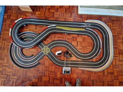 Scalextric Digital Pro Gt Set With 4 Brand New Cars And An Advanced ...