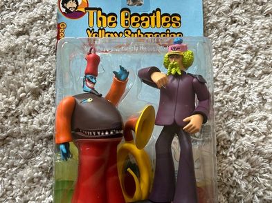 The Beatles Yellow Submarine Series 2 George With Snapping Turk ...